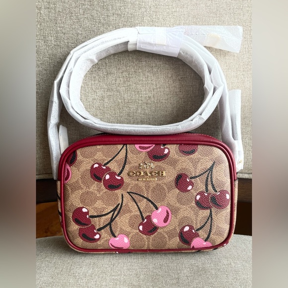 Coach | Bags | Nwtcoach Mini Jamie Camera Bag In Signature With Cherry ...